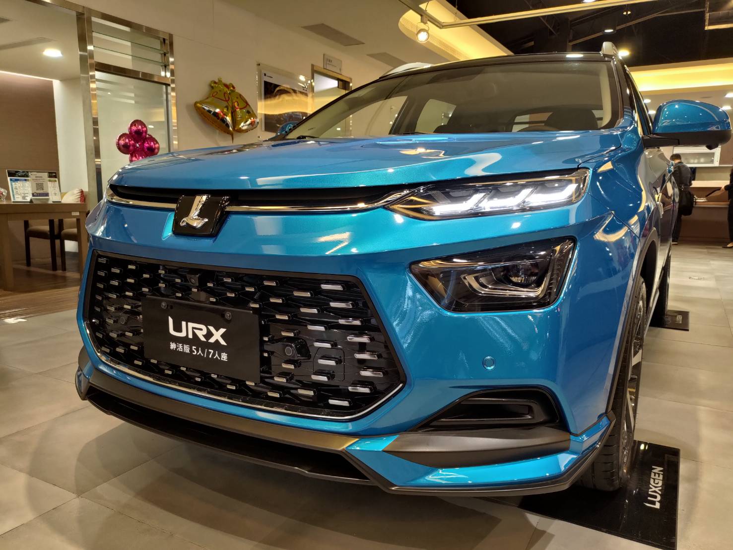 2022年式 URX 紳活版 實車分享 - Mobile01