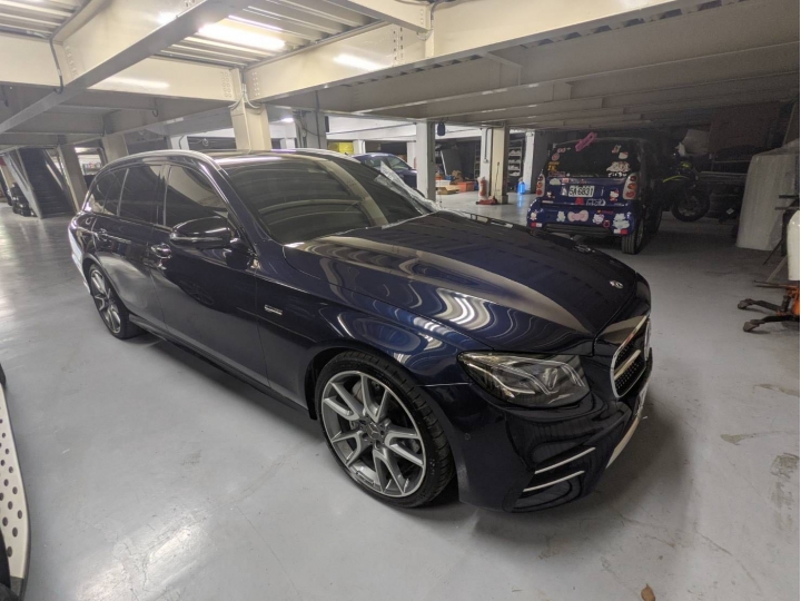 自辦外匯車 S213 E43 - Mobile01