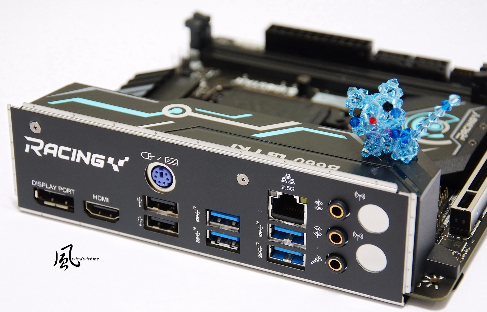 Intel最新12代DDR4高效能ITX中階美型機組裝實測 - Mobile01