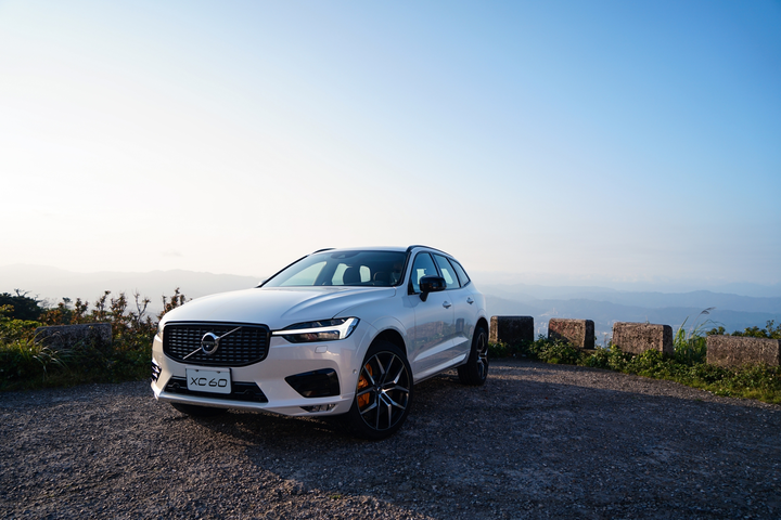 跑車感大躍昇！Volvo XC60 B5R Polestar 升級套件試駕心得分享 - Mobile01