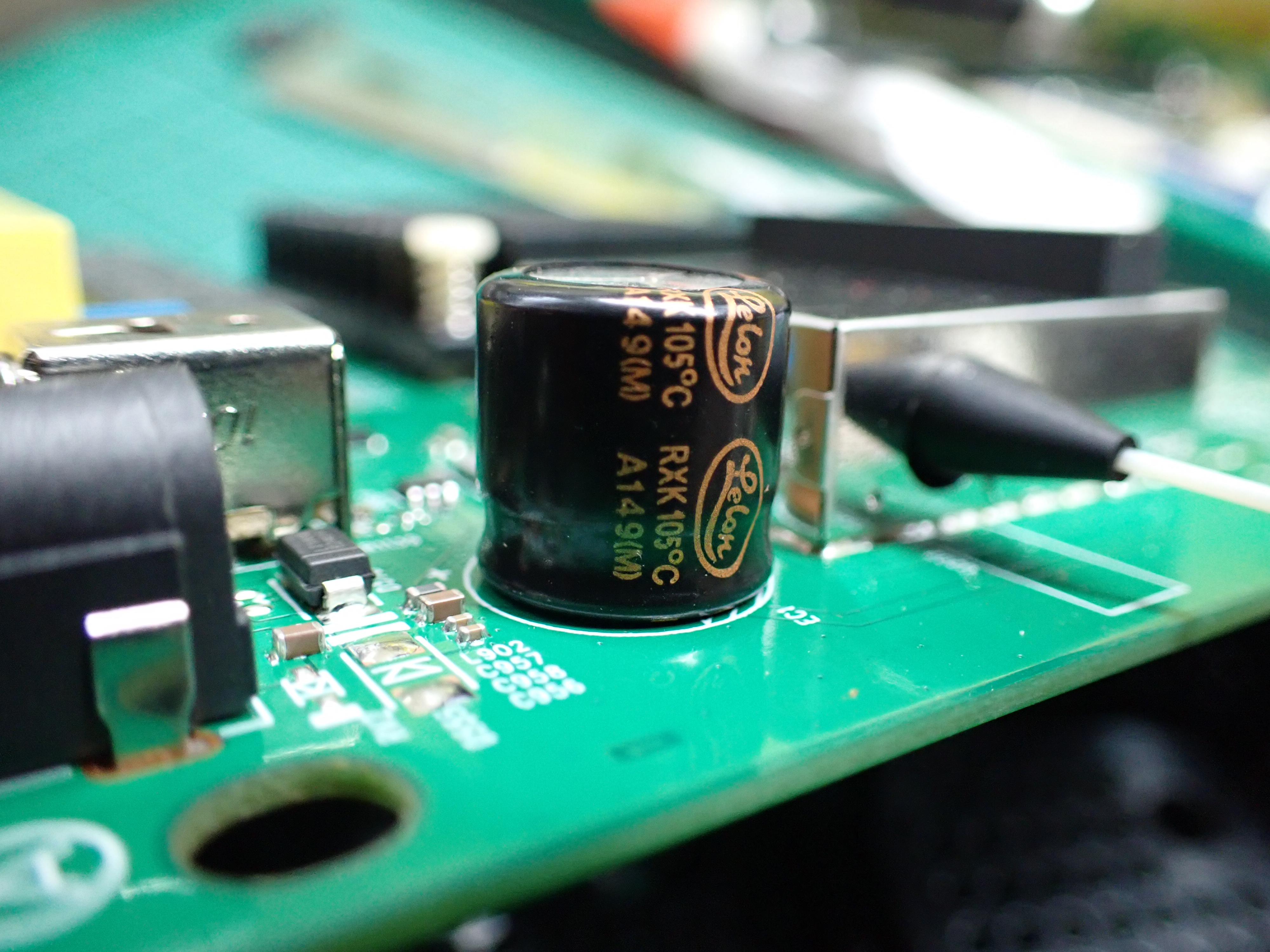 解剖 RTF8207W - Mobile01