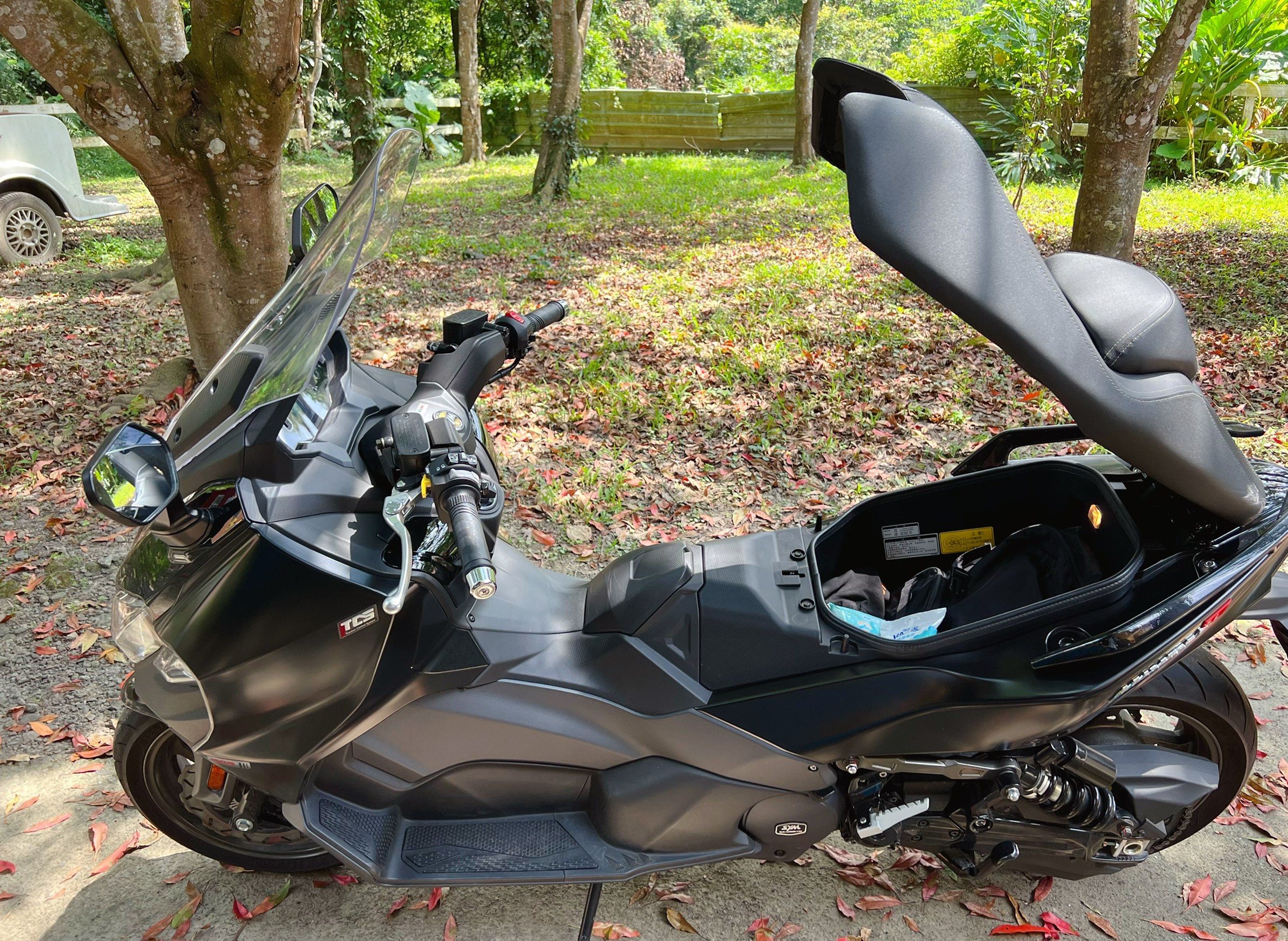 第一部重機: SYM TL508熱騰騰開箱~~ - Mobile01