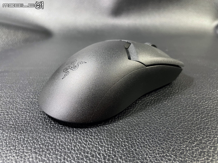 Razer Viper v2 Pro 開箱 - 輕量化的極致 - Mobile01