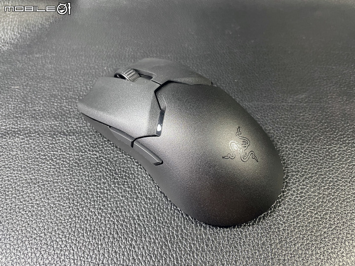 Razer Viper v2 Pro 開箱 - 輕量化的極致 - Mobile01