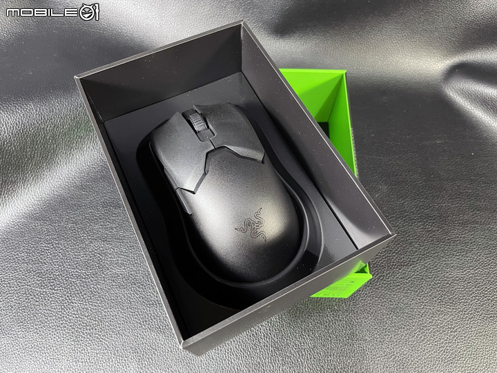Razer Viper v2 Pro 開箱 - 輕量化的極致 - Mobile01