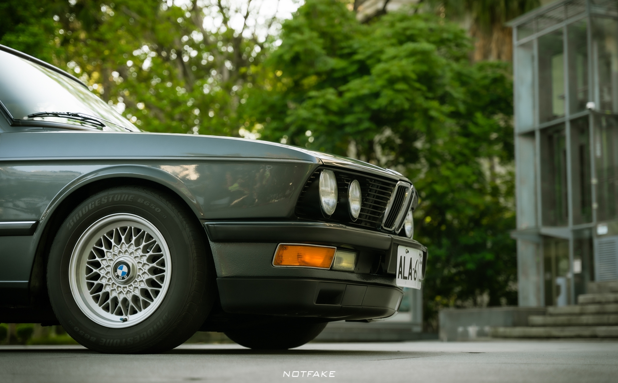 【經典懷舊特輯】1987 BMW E28 520i / 車主故事 / 照片分享 - Mobile01