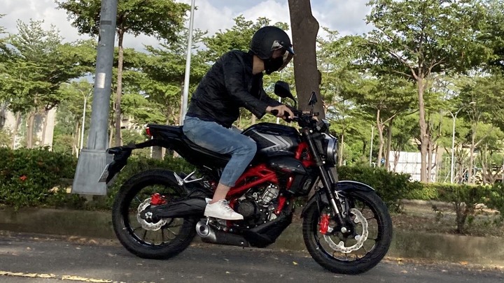 2022年式CB150R新車評論觀點 - Mobile01