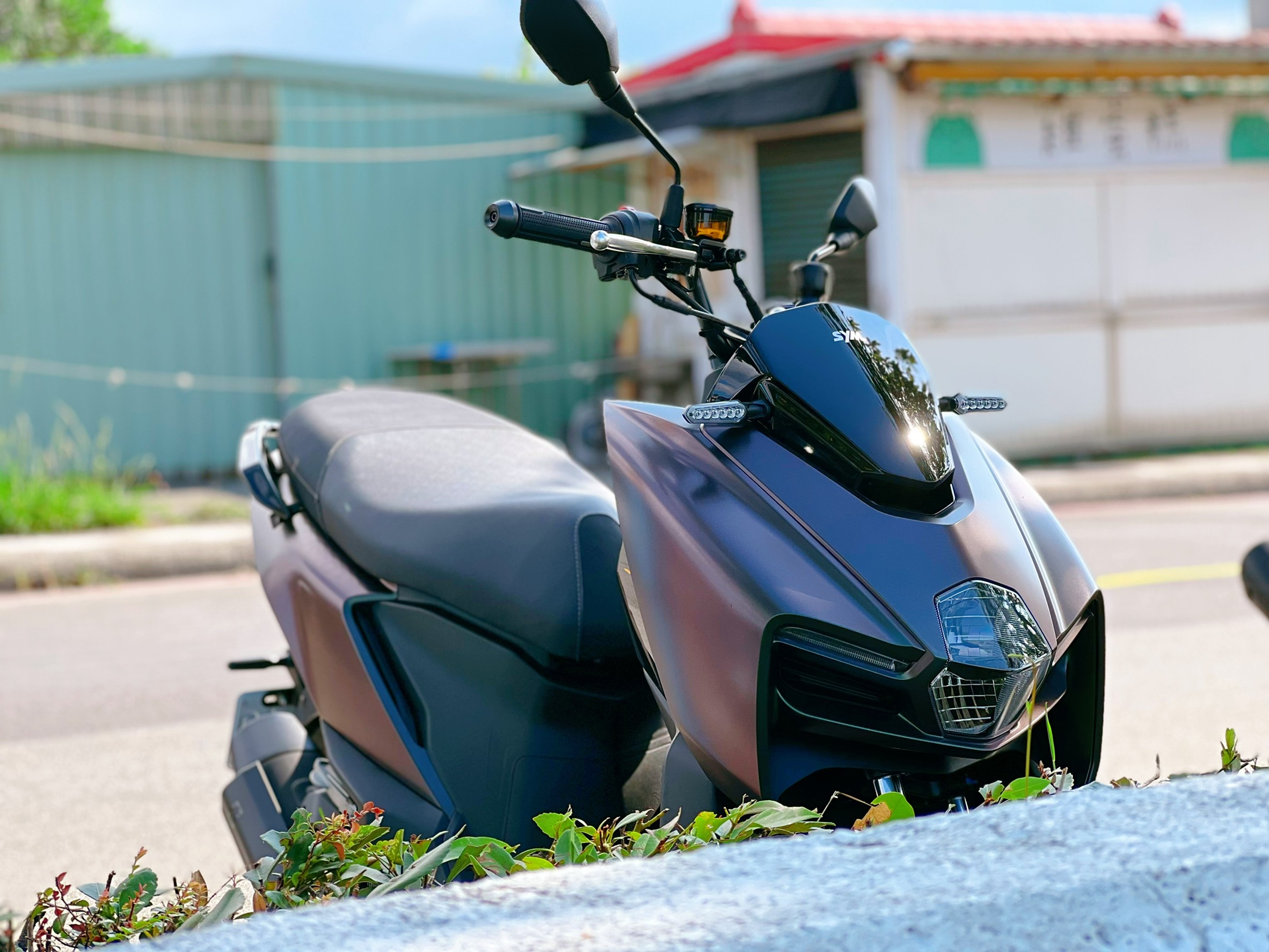 SYM曼巴MMBCU 首開箱 - Mobile01