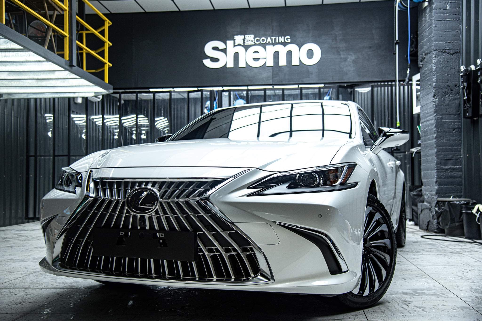 2023 ES200 簡易開箱 - Mobile01