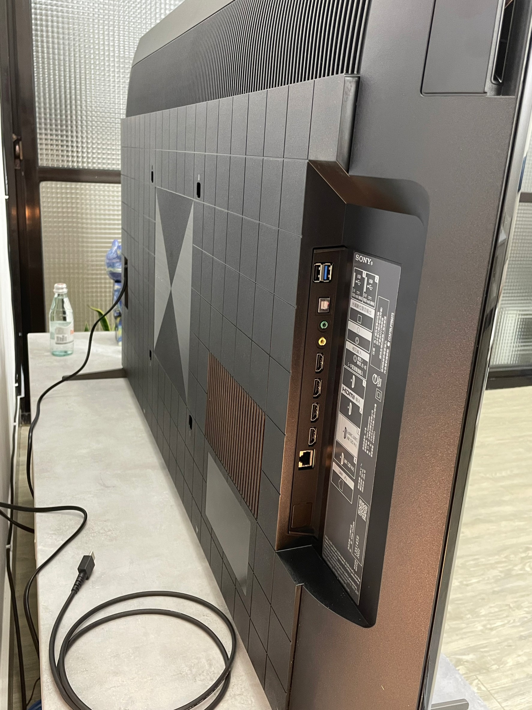 圓了客廳有BRAVIA的夢，X90K開箱 - Mobile01