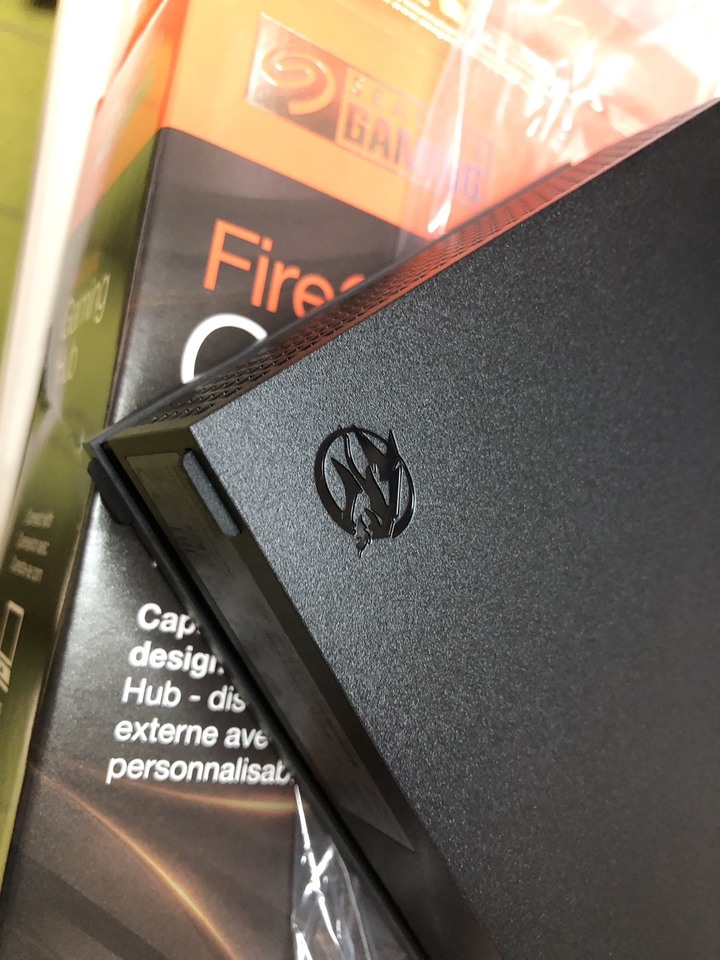 七彩備份盒 Seagate FireCuda Gaming Hub 8TB - Mobile01