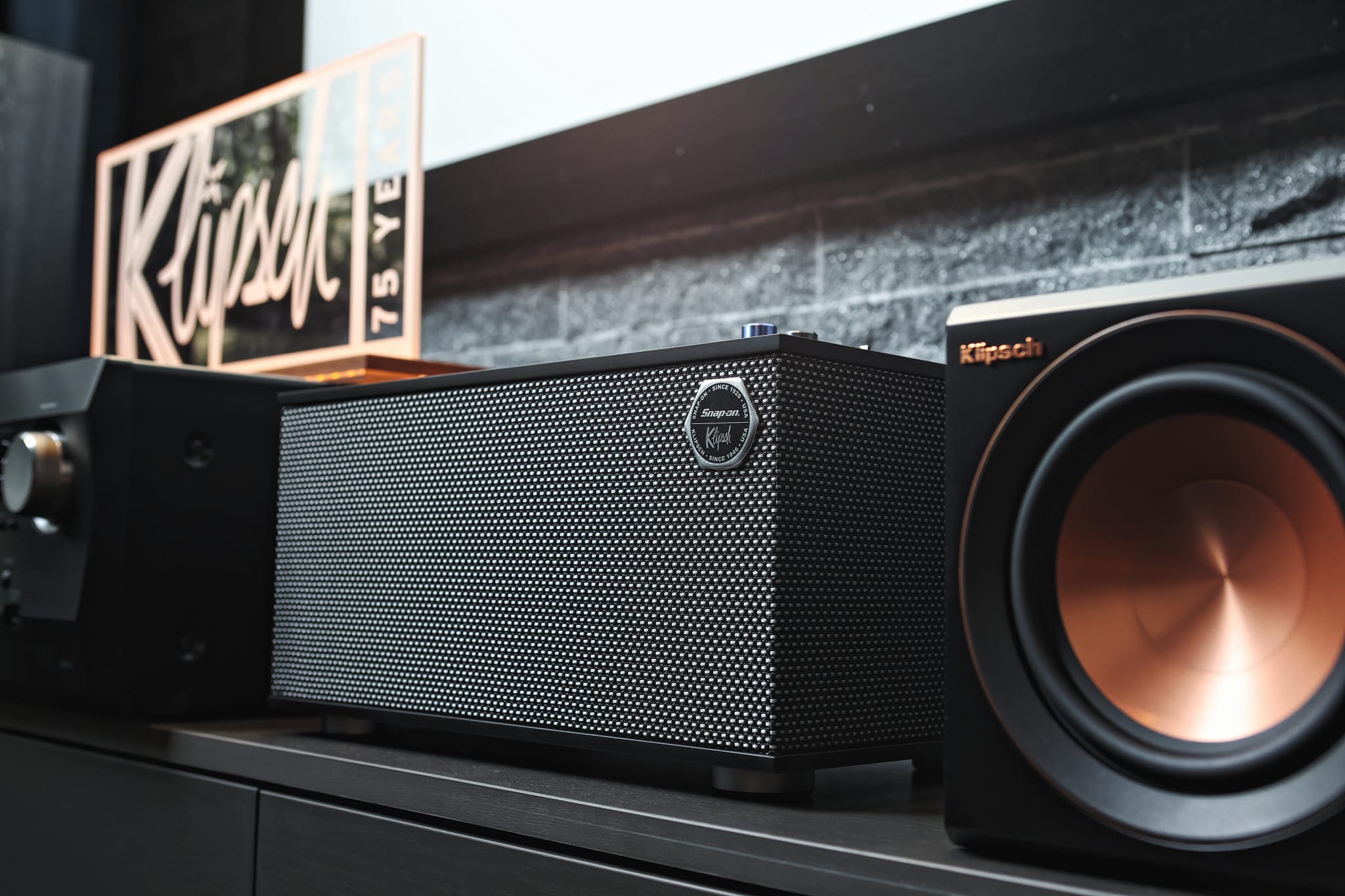 高顏質復古美人， Klipsch The Three II SNAP-ON 藍牙喇叭，小冠頭的不專業開箱 - Mobile01