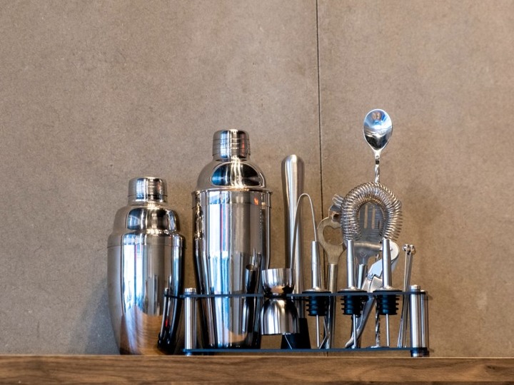 Lazy Bar|近台中火車站，調酒咖啡手搖茶都有賣 隨時享受微醺 - Mobile01