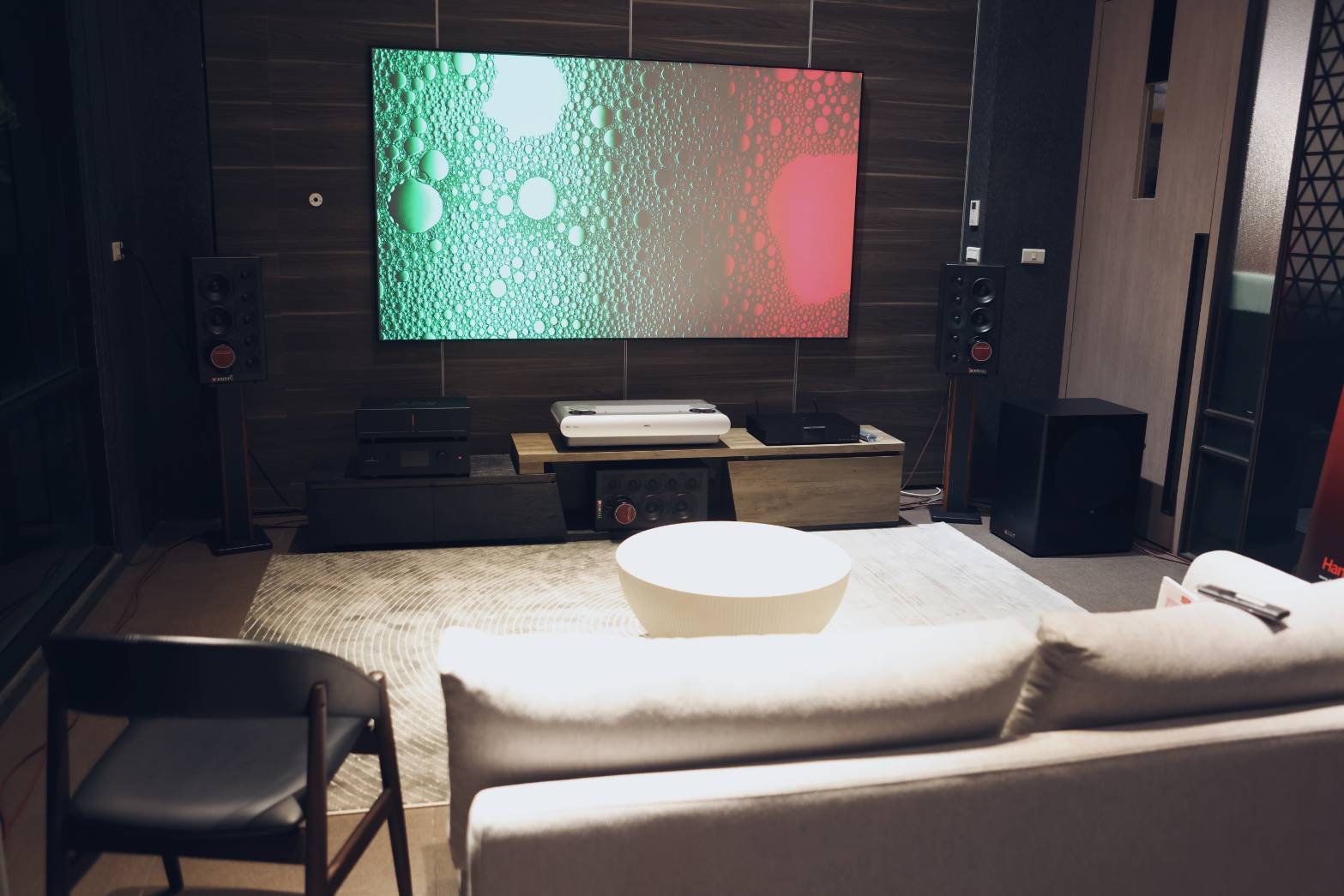 『快、狠、準』多聲道Ken Kreisel K700 Pro 旗艦劇院喇叭開箱 - Mobile01