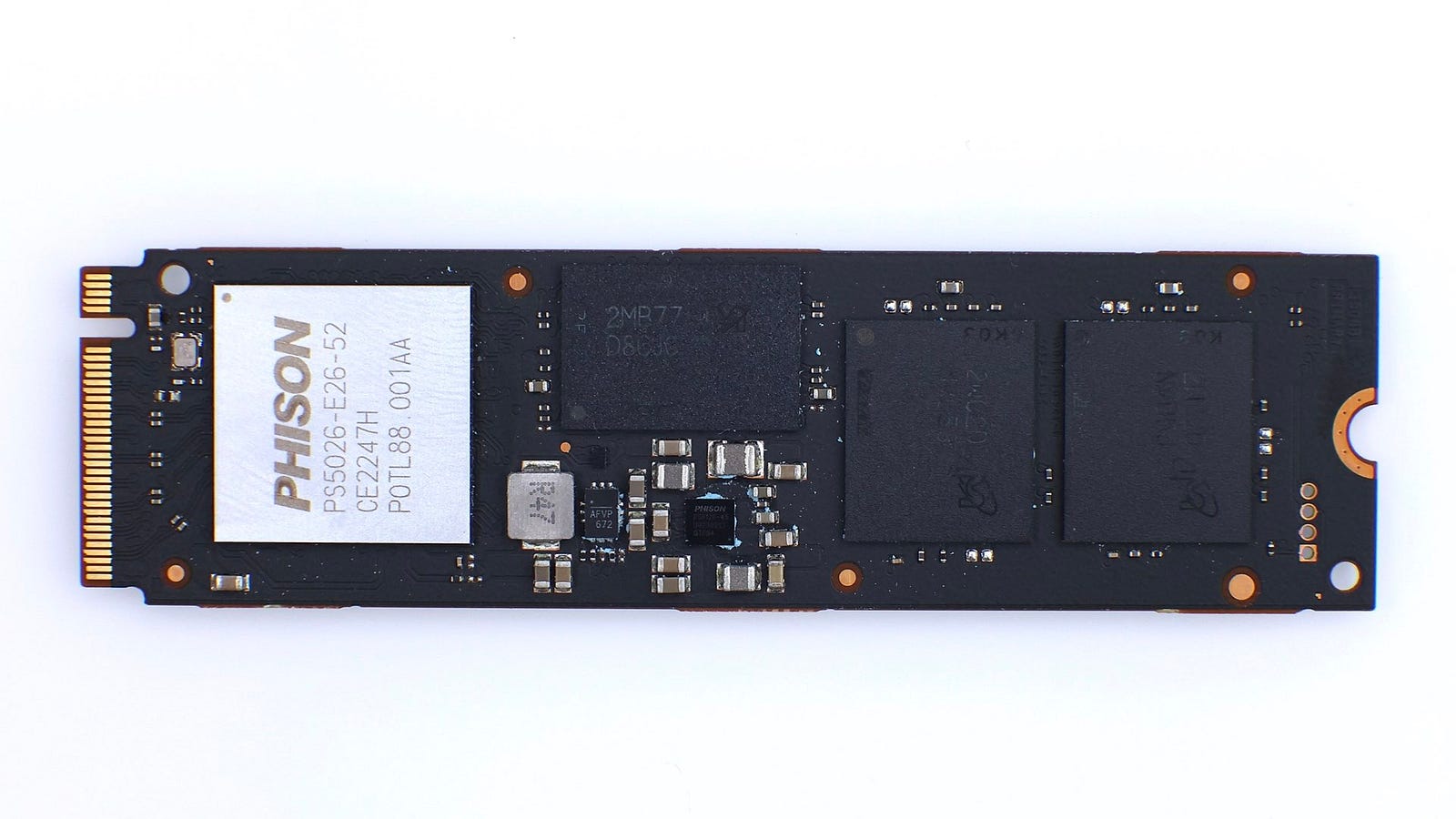 搶先體驗單條 12GB/s 的怪物，Micron Crucial T700 2TB，PCIe Gen5 x4 SSD - Mobile01