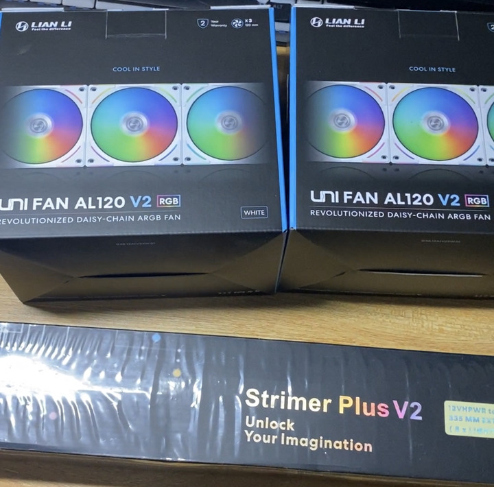 亮強棒！聯力AL120 V2 & Strimer Plus V2 開箱體驗(文長圖多) - Mobile01