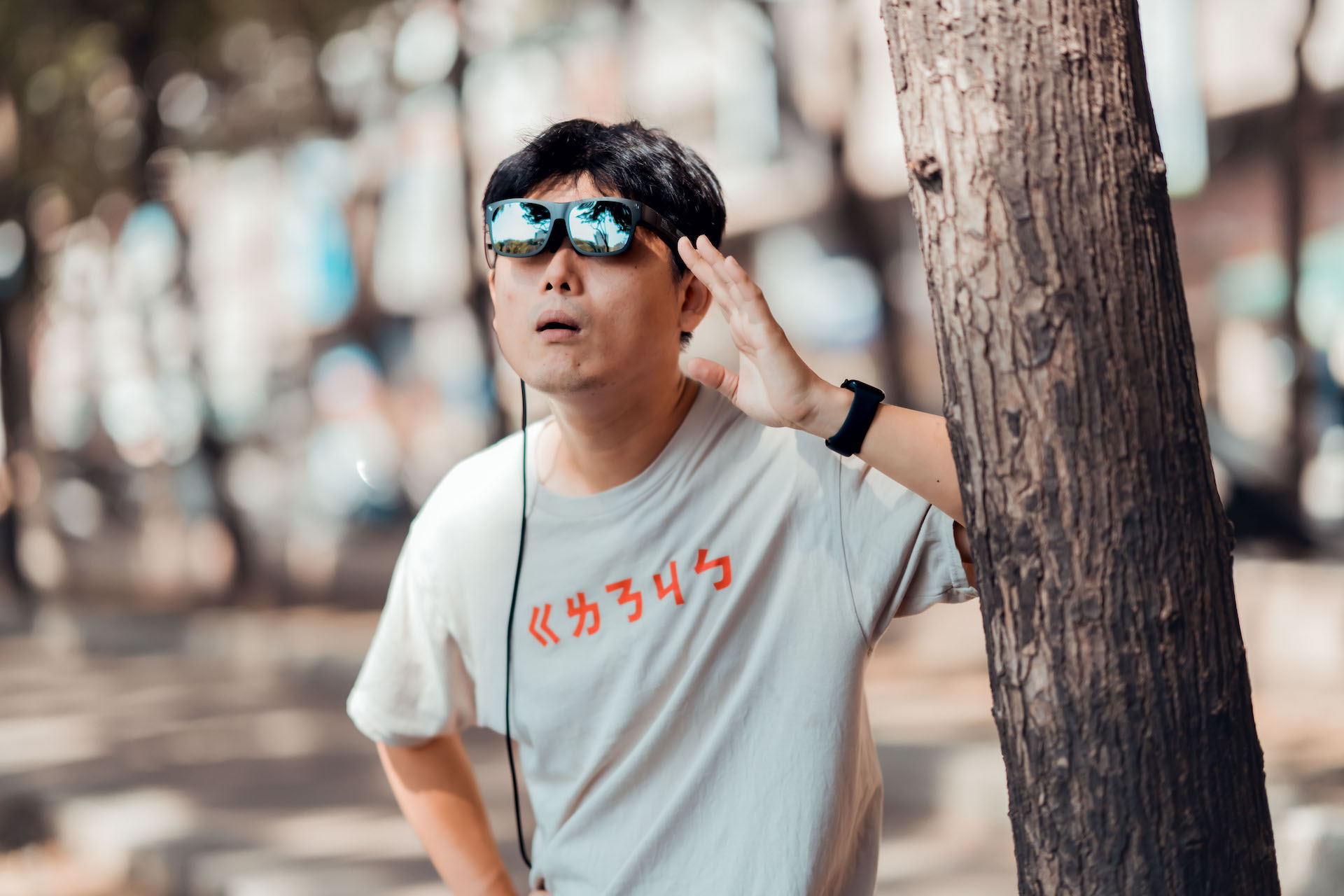 大街看片！TCL NXTWEAR S 眼鏡開箱 - Mobile01