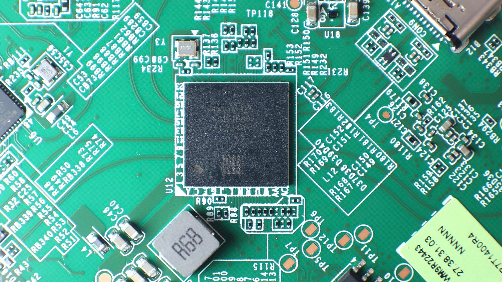 j5create 首秀 Thunderbolt 4 Dock「捷」合自家優勢與配件巧思推出 JTD562 - Mobile01