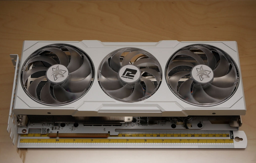 美型白色 A卡 PowerColor Hellhound Spectral White 7900XTX 開箱 - Mobile01