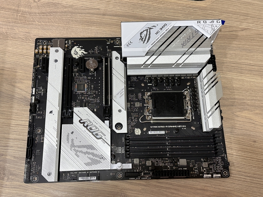 白色風信仰輕鬆入手ROG STRIX B760-A GAMING WIFI D4 開箱 - Mobile01