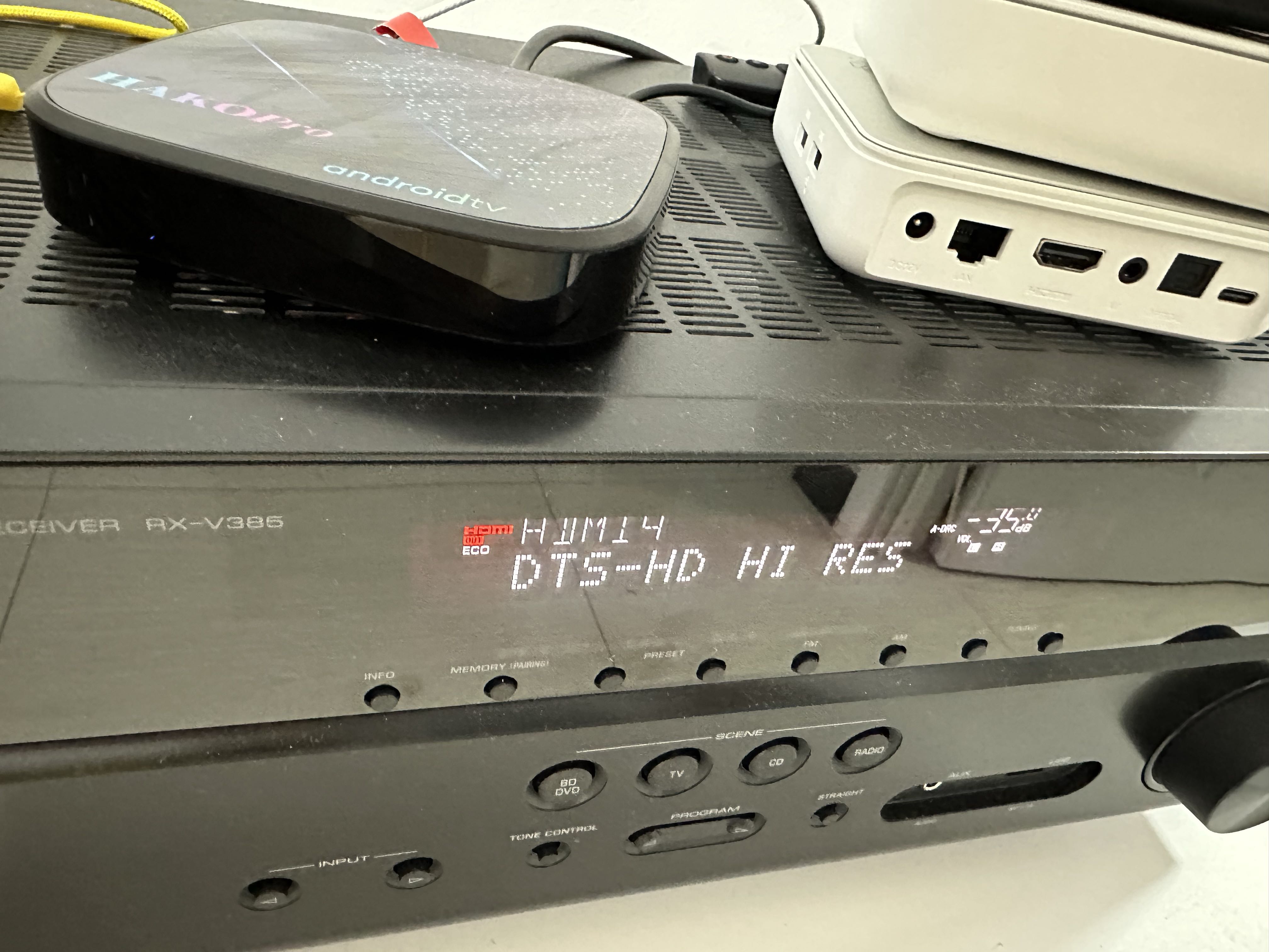 搭载Amlogic S905X4 芯片的Homatics 安装CoreElec的使用体验 - Mobile01