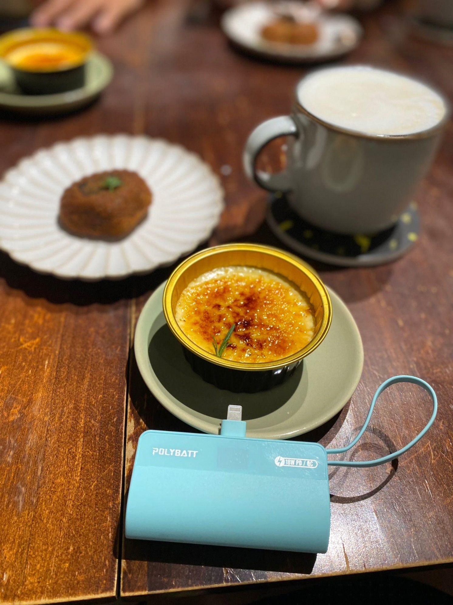 微開箱｜PolyBatt直插式行動電源 PB5000 - Mobile01