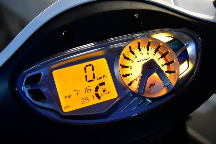 日本版 GP125 VCBS - Mobile01