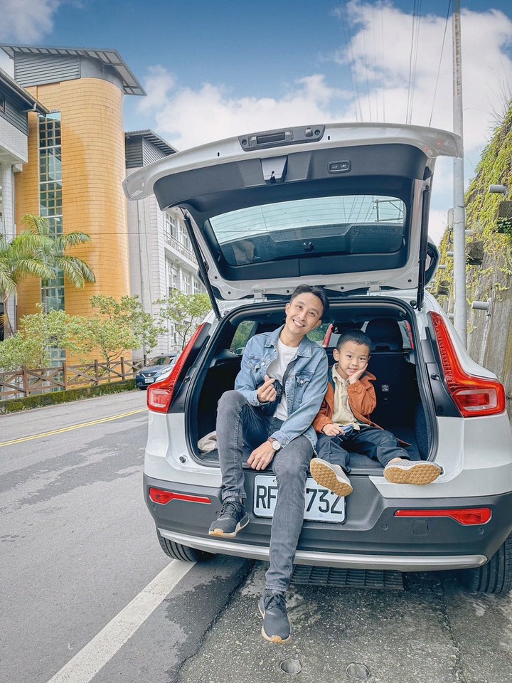 Volvo XC40T2 一日車主 - Mobile01