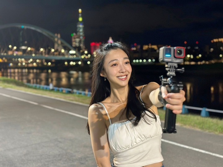insta360 ACE pro 日夜都好拍快速開箱 - Mobile01