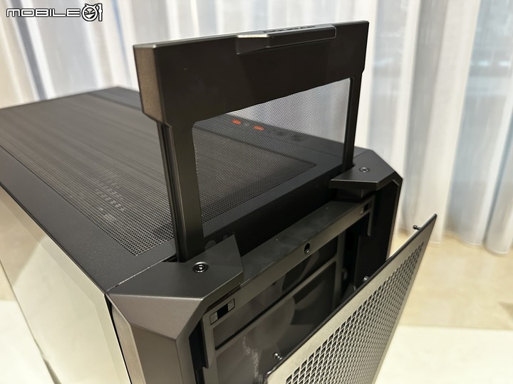 方正通透外型！Cougar MX 600 RGB 機殼 - Mobile01