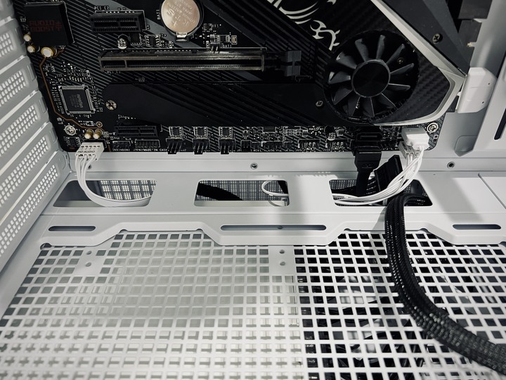 風暴來臨 全方位通風給好給滿的COUGAR MX600 RGB - Mobile01