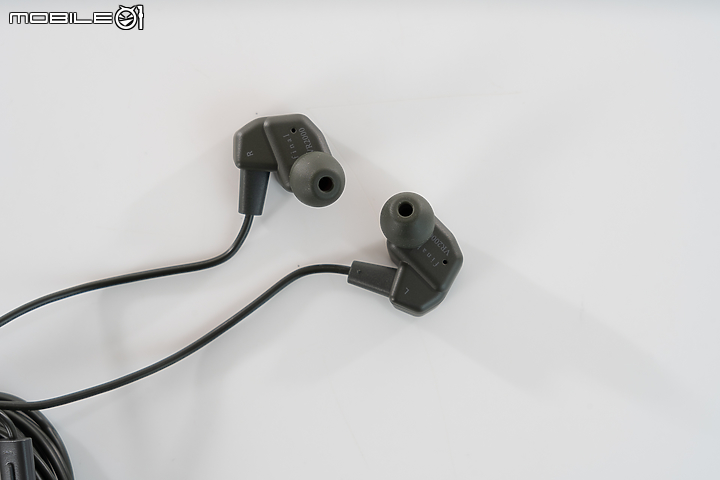 final VR2000 for Gaming 試聽報告｜定位感與音場感十足兼具優異音質 - Mobile01