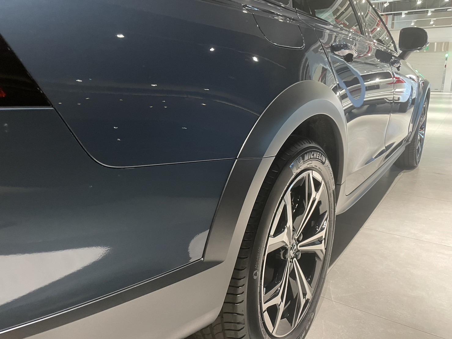 全新旅程的開始：Volvo V90cc 開箱，第一次買歐系車，風格大不同 - Mobile01