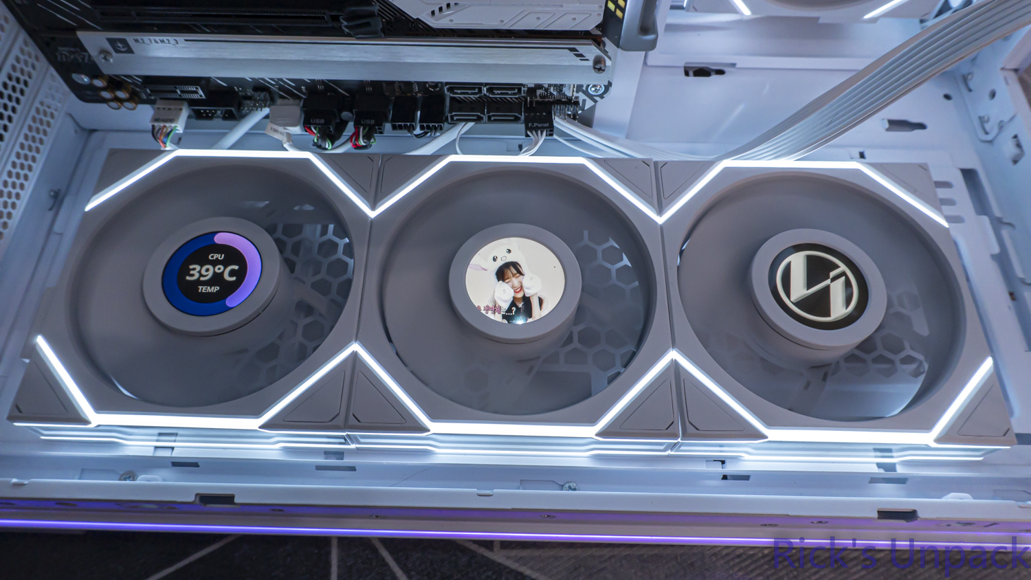 【開箱】自帶螢幕的積木風扇 | LIAN LI UNI FAN TL LCD 120 & TL LCD 120 Reverse WHITE ...