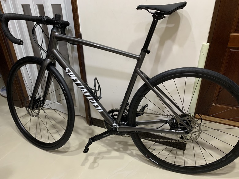 開一個2023 Allez E5 的箱子 - Mobile01