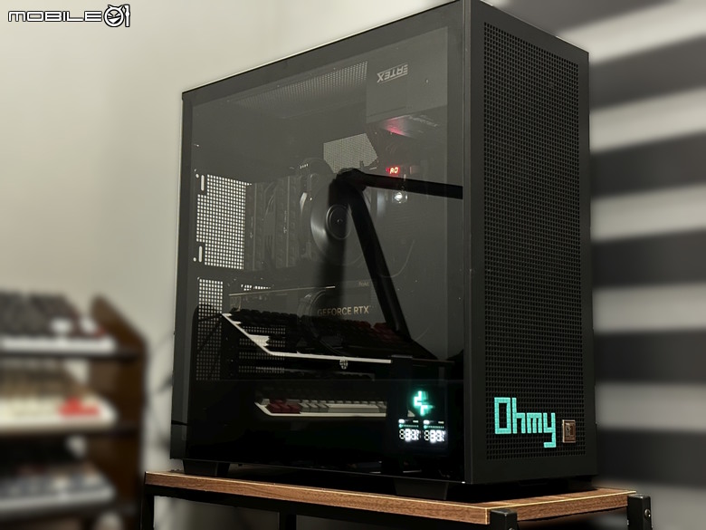 三模切換！九州風神 Morpheus 全塔機殼 - Mobile01