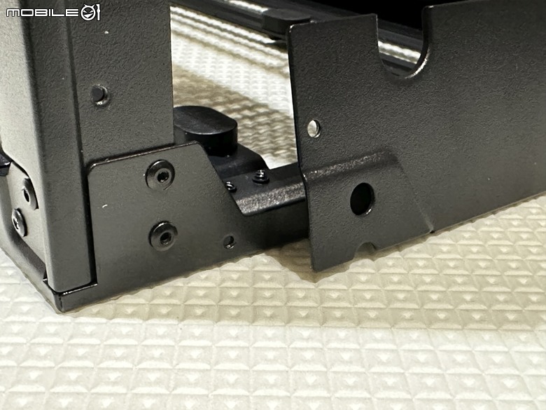 三模切換！九州風神 Morpheus 全塔機殼 - Mobile01