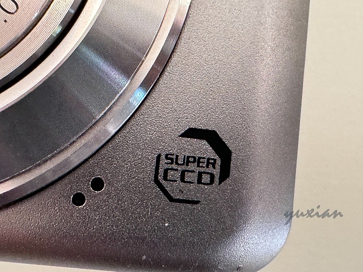 Fujifilm F31FD CCD 相機 開箱｜富士CCD正片色調 - Mobile01