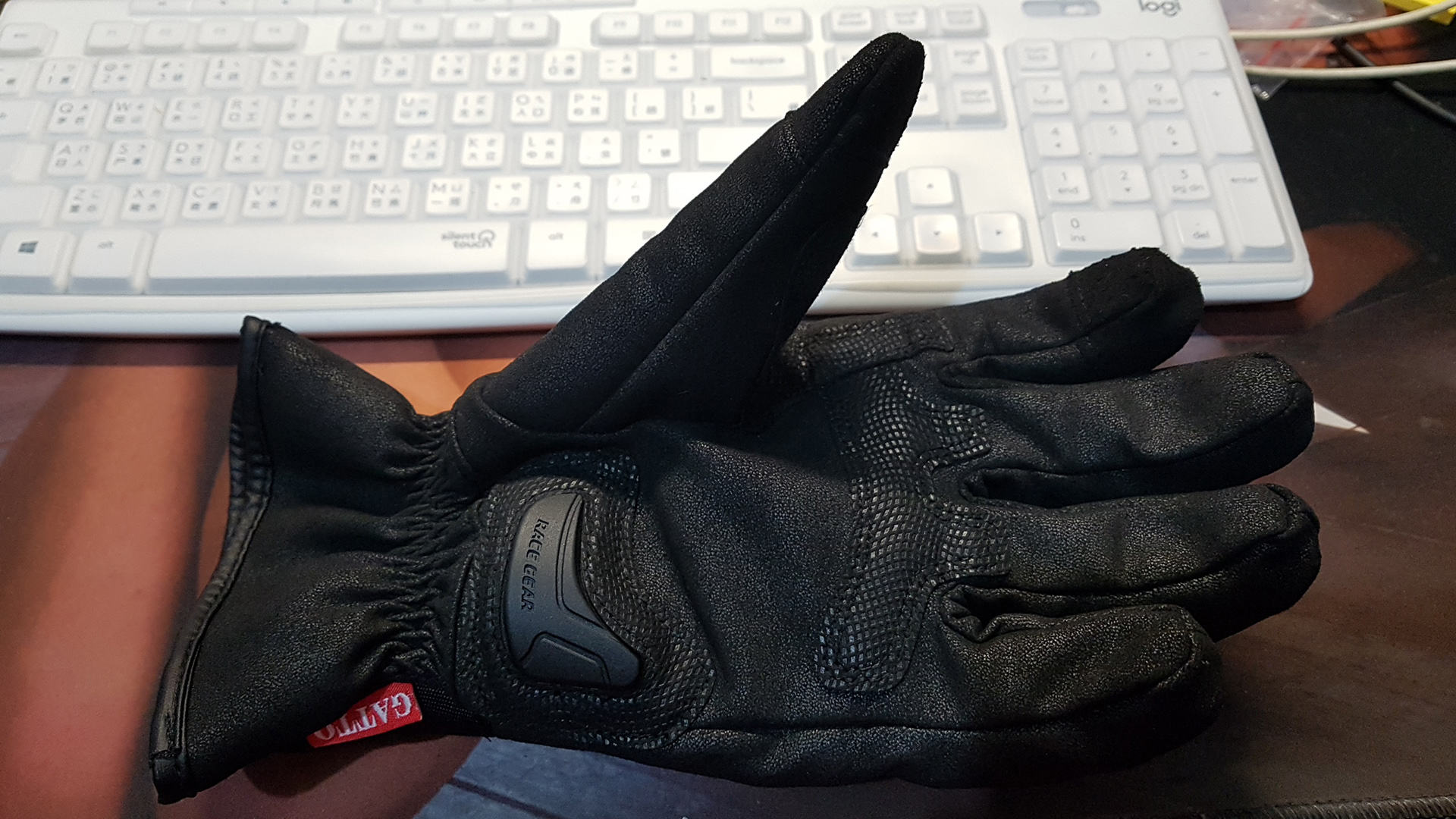 添購老貓GM-103機械手全皮防水長手套... - Mobile01