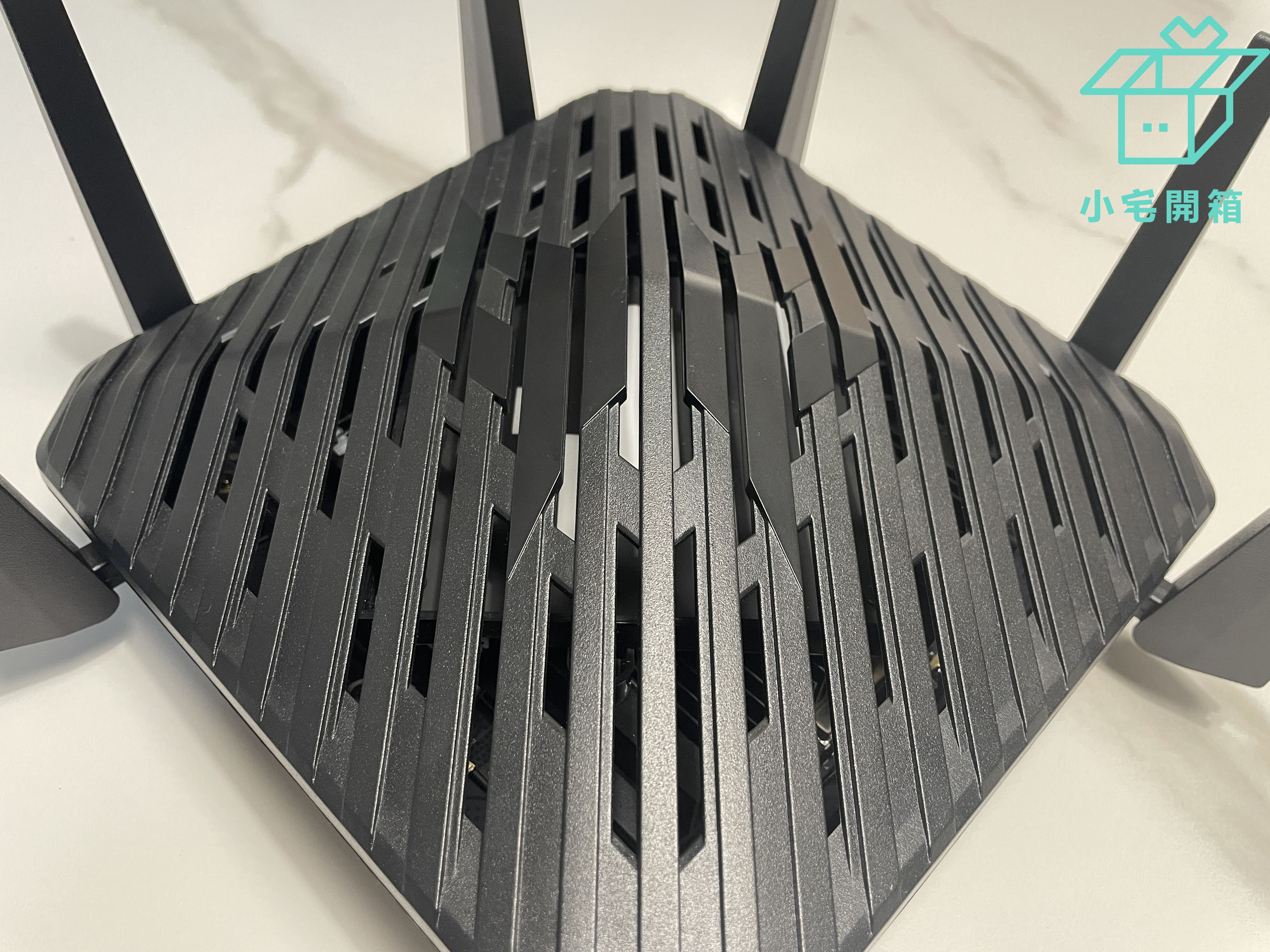 【小宅開箱】就是要獨佔網路！Acer Predator Connect W6 三頻AXE7800 Wi-Fi 6E 電競無線路由器開箱 ...