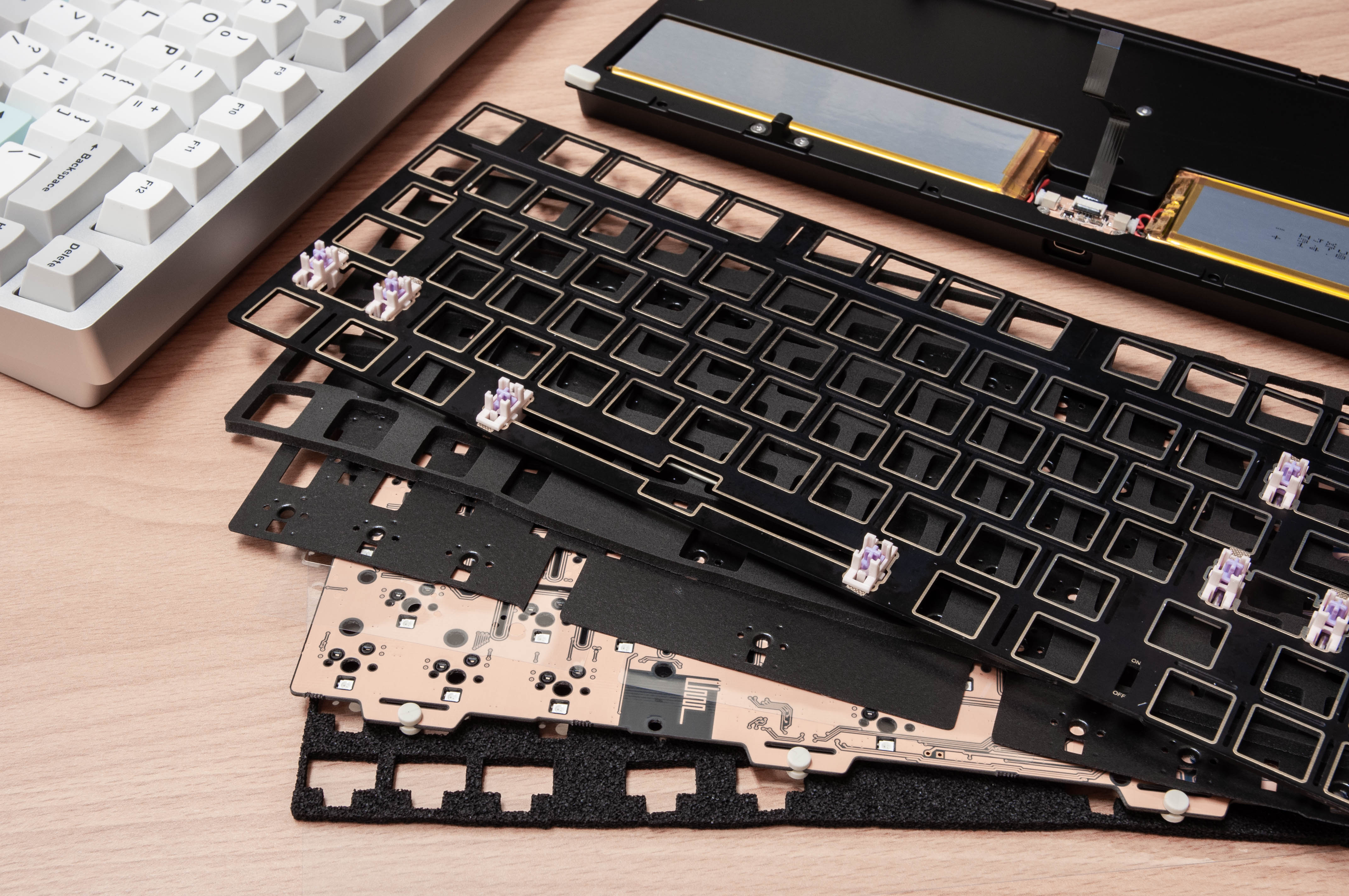 「橋75 SC Bridge75 三模鋁殼快拆機械鍵盤」 - 再摔進坑開箱文。 - Mobile01