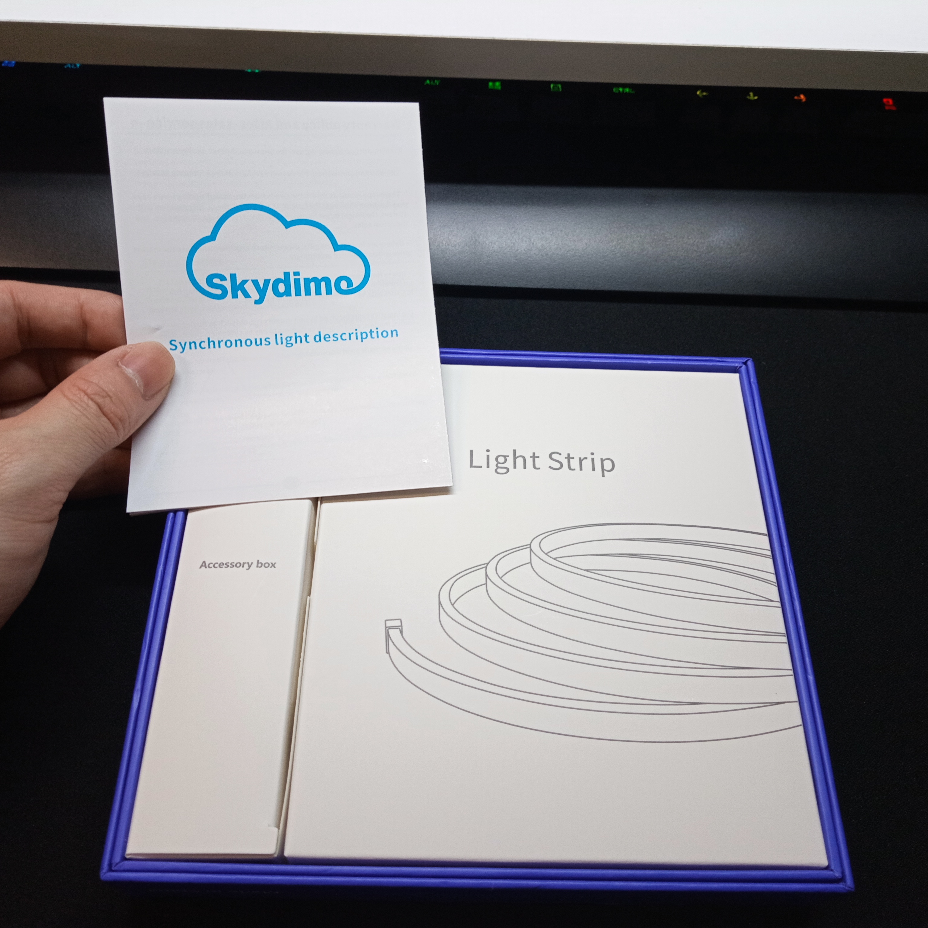 Skydimo 幻彩隨屏同步RGB燈條開箱分享，光害的極致表現! - Mobile01