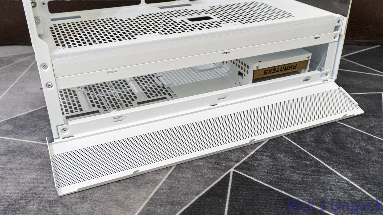 【開箱】入門海景殼成員+1 | PHANTEKS XT VIEW WHITE - Mobile01