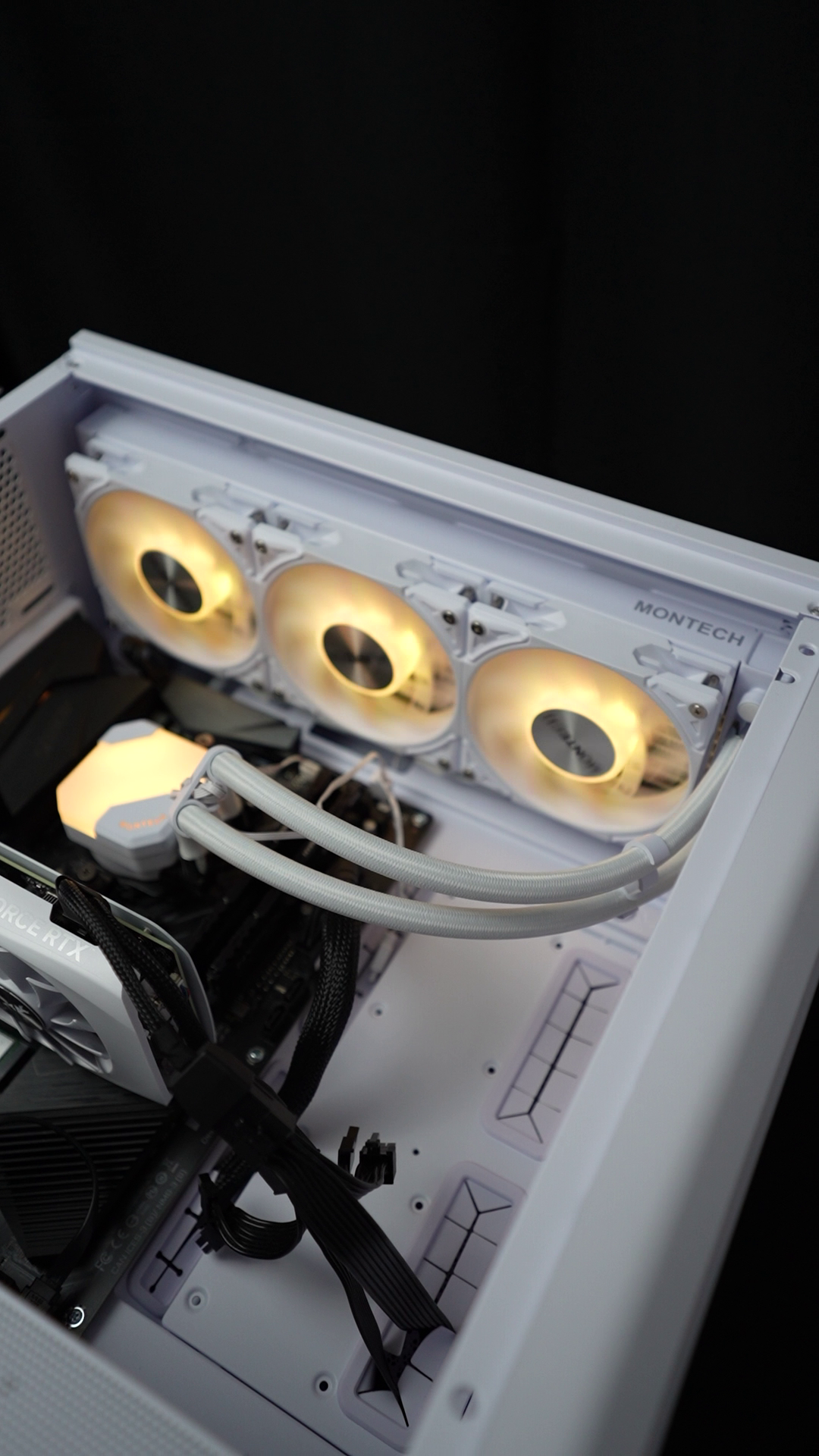 【開箱】第一次上水冷Montech HyperFlow ARGB 360散熱巨人 - Mobile01