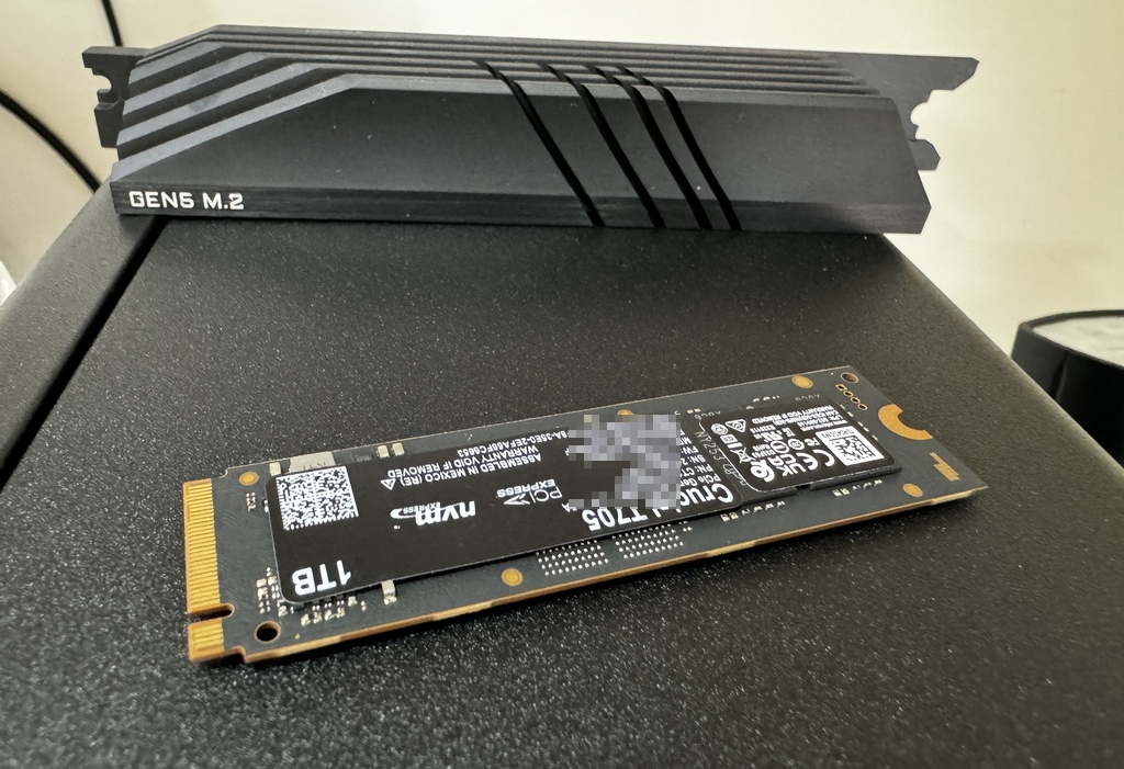 [固態硬碟 SSD] NVMe M.2 Gen 5我最快！ Micron Crucial T705 1TB 開箱 - Mobile01