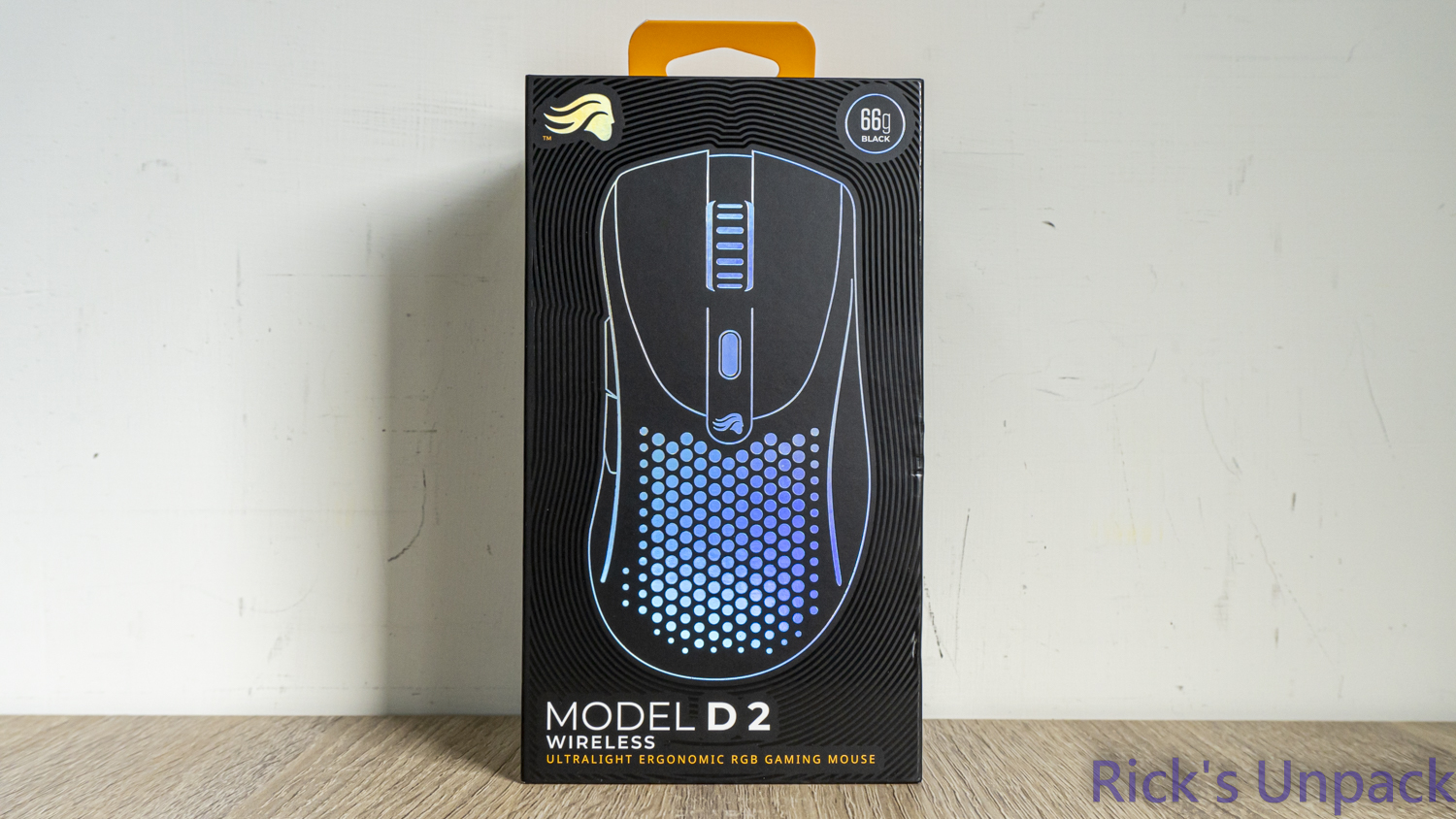 【開箱】Glorious輕量三模右手人體工學鼠 | Glorious Model D2 WIRELESS - Mobile01