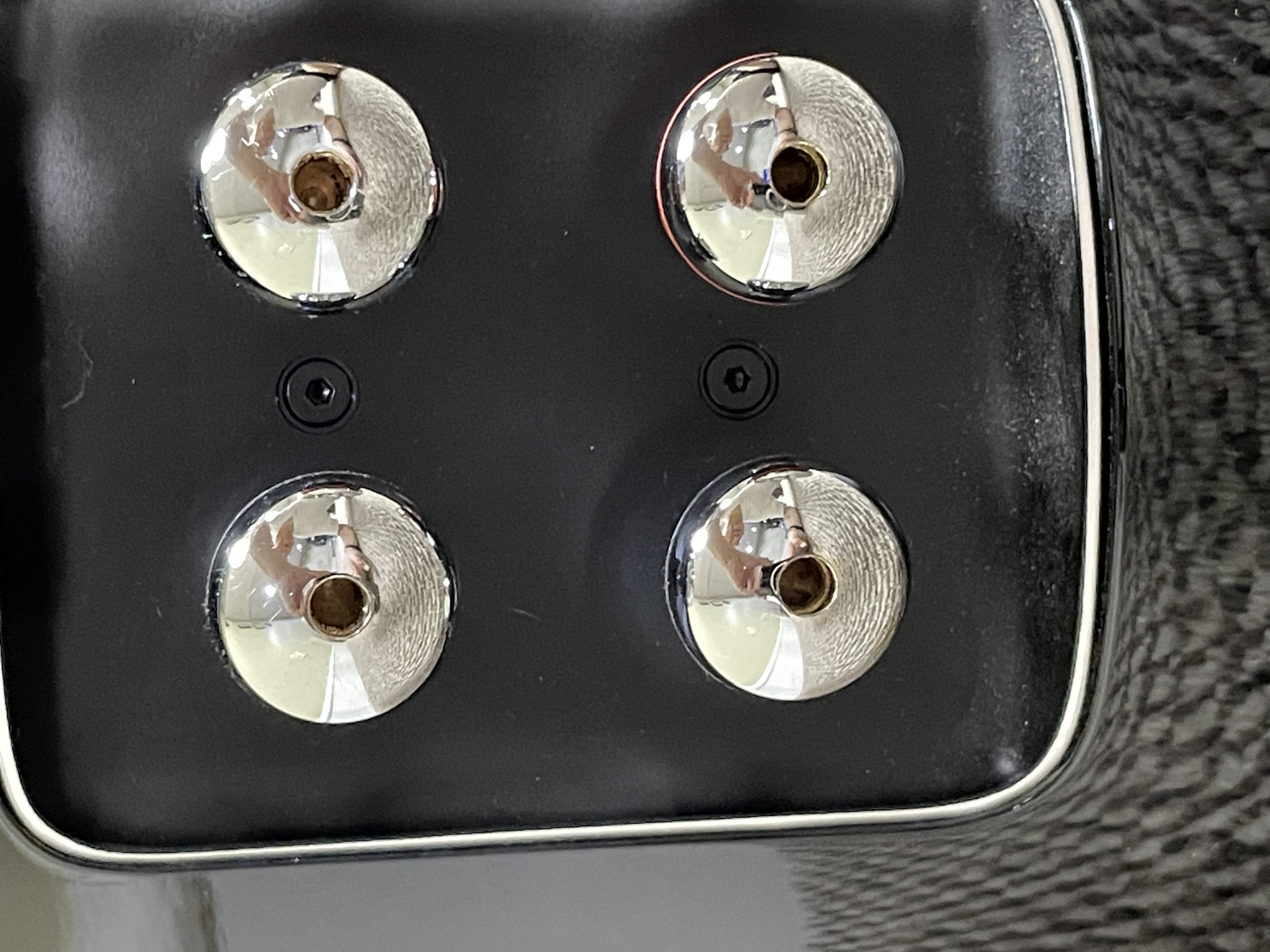 805D4 Signature與805D3, 805D2的外觀比較 - Mobile01