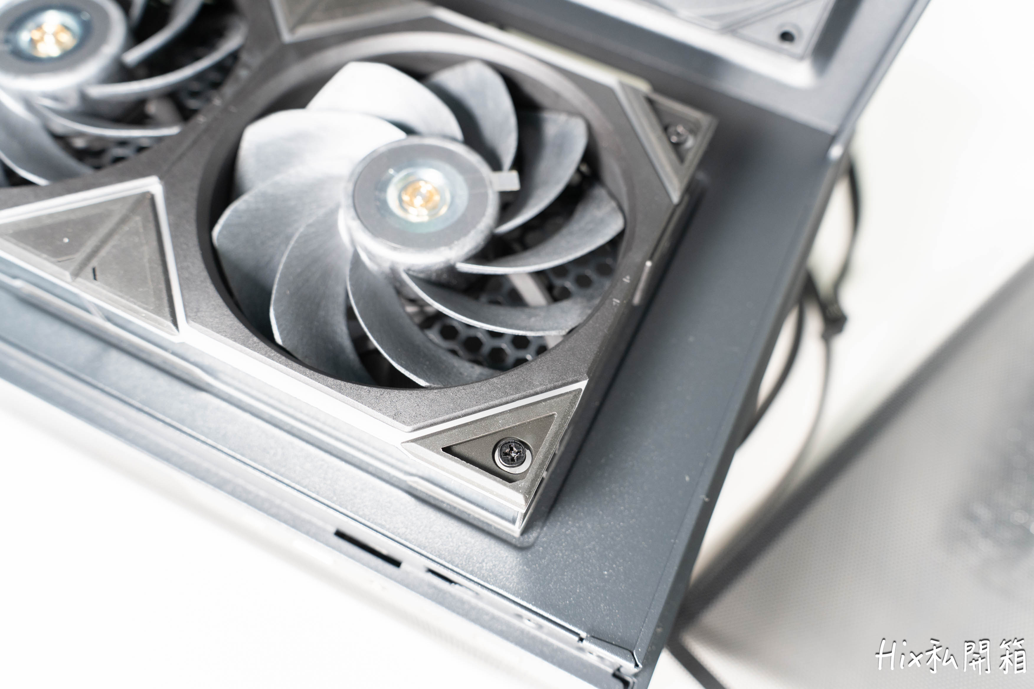 [開箱] 來自安鈦克的CP之選 ANTEC CX700 ARGB - Mobile01