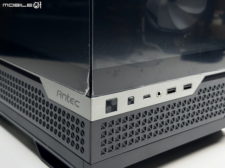 無光黑色信仰貓頭鷹 ft. Antec C7 ARGB - Mobile01