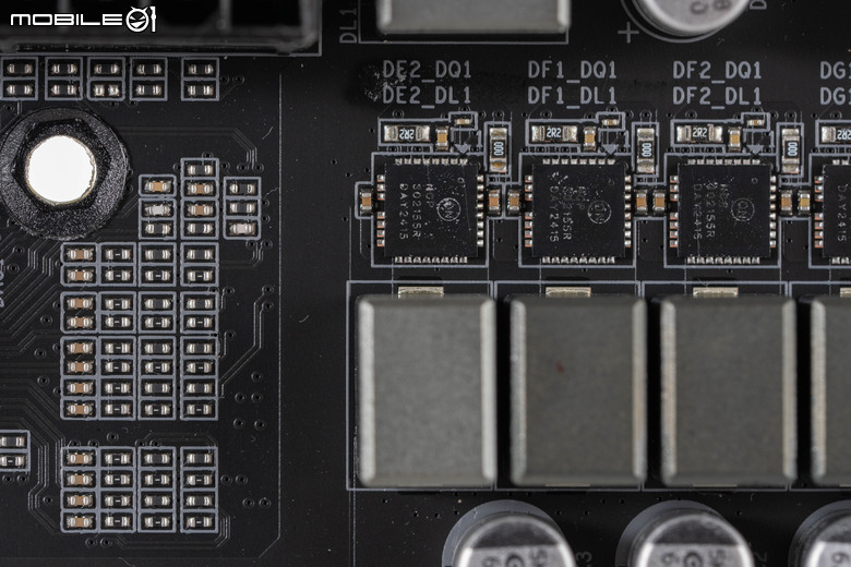 技嘉 X870 AORUS ELITE WiFi 7 主機板開箱實測 在低調外觀設計下提供更多性能潛力平台選擇 - Mobile01